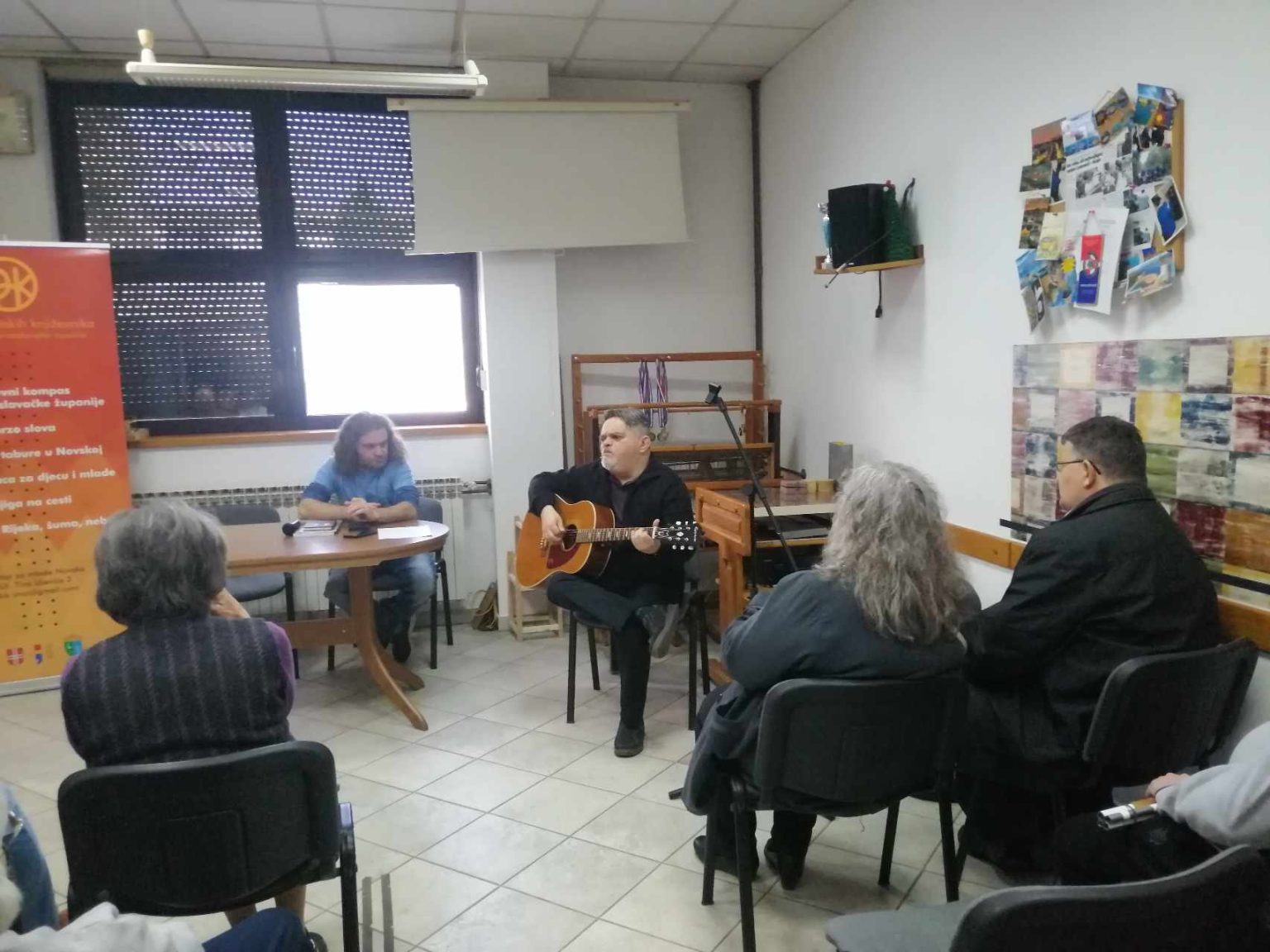 Književni kompas - Udruga slijepih SMŽ Sisak | I. Meštrovića 32